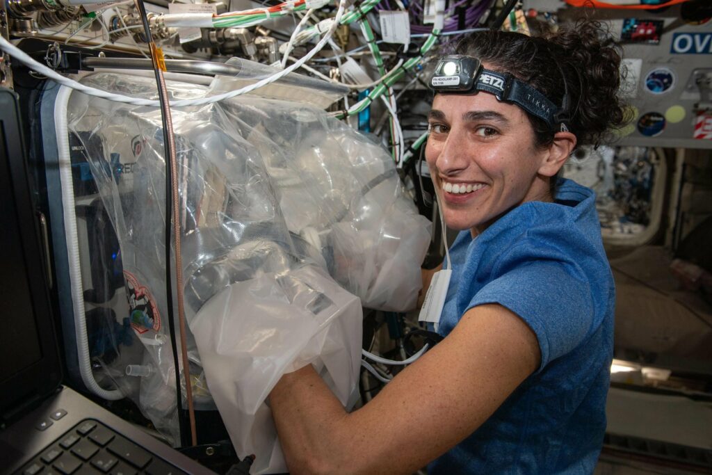Research and Discoveries in Space: A Comprehensive Week at the ISS - SciTechPost